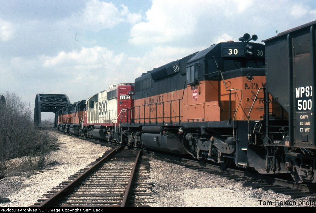 MILW 30 and SOO 6602